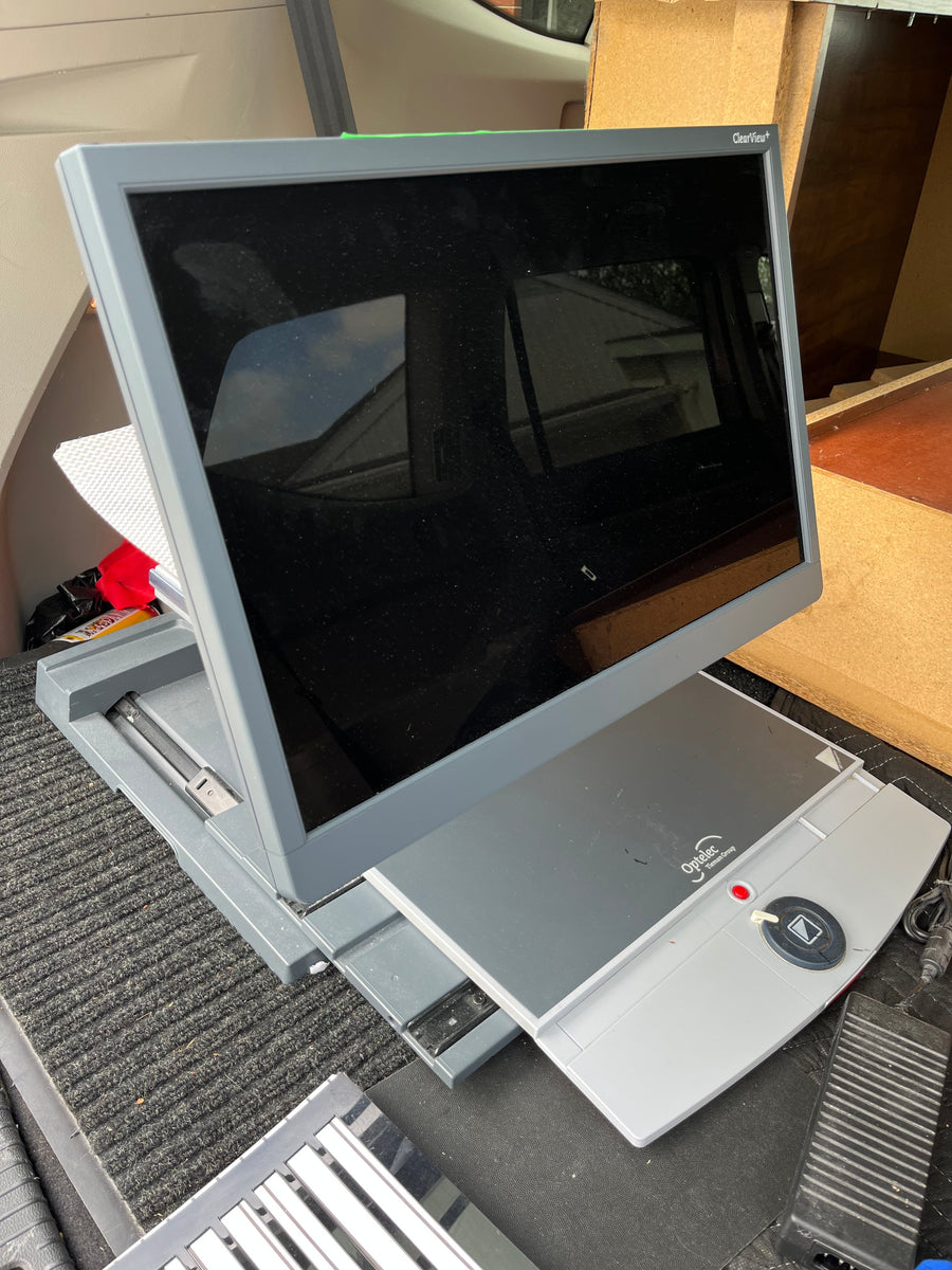 10x Magnifier with Light and Case – CNIB Market